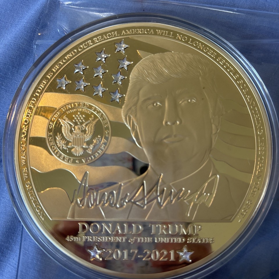 American Mint U.S. Presidents Crystal Jumbo Coin Donald Trump Swarovski ...