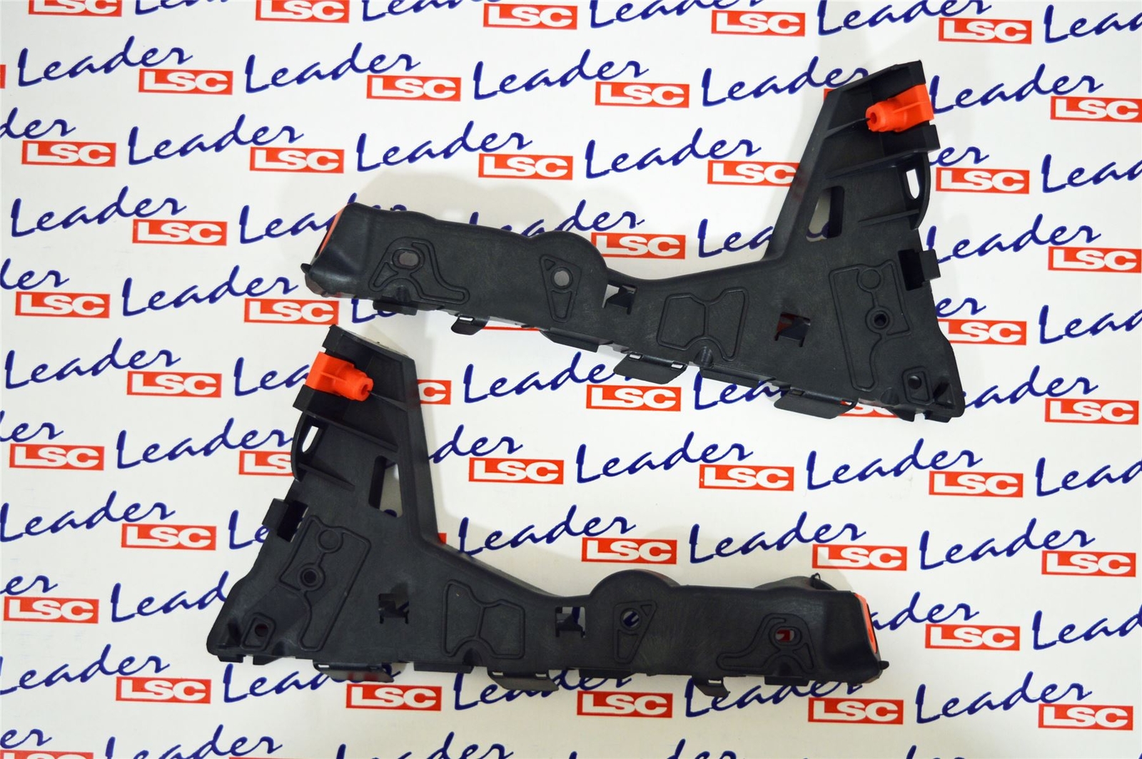 24460283/4 : 2 x GENUINE VAUXHALL ASTRA FRONT BUMPER BRACKETS / GUIDE ...