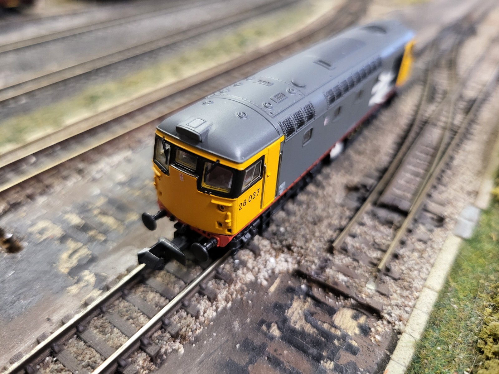Dapol 2d-028-004 N Gauge Class 26 26037 BR Railfreight Grey for sale ...