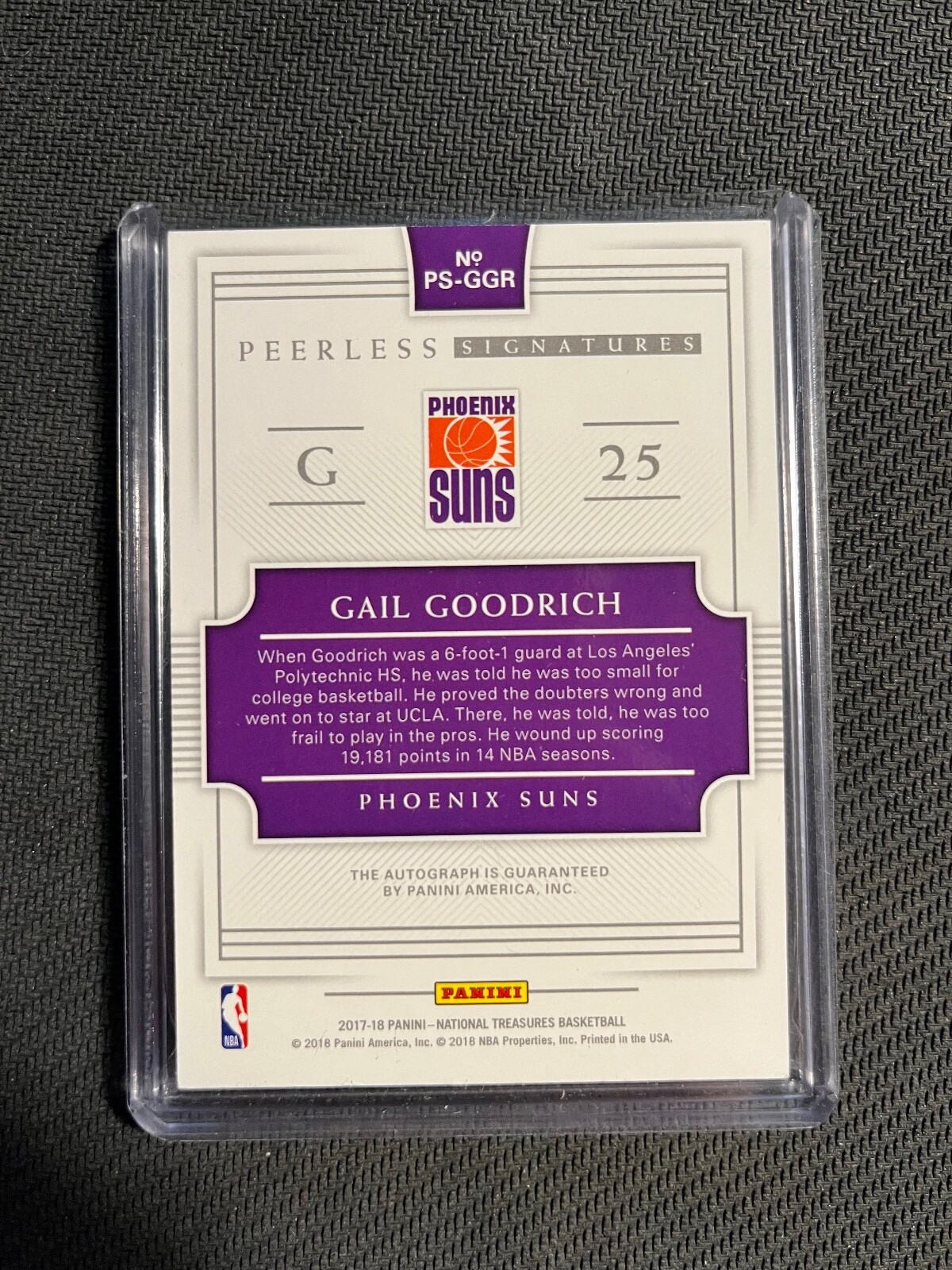 2017-18 National Treasures Peerless Signatures Bronze #9 Gail Goodrich ...