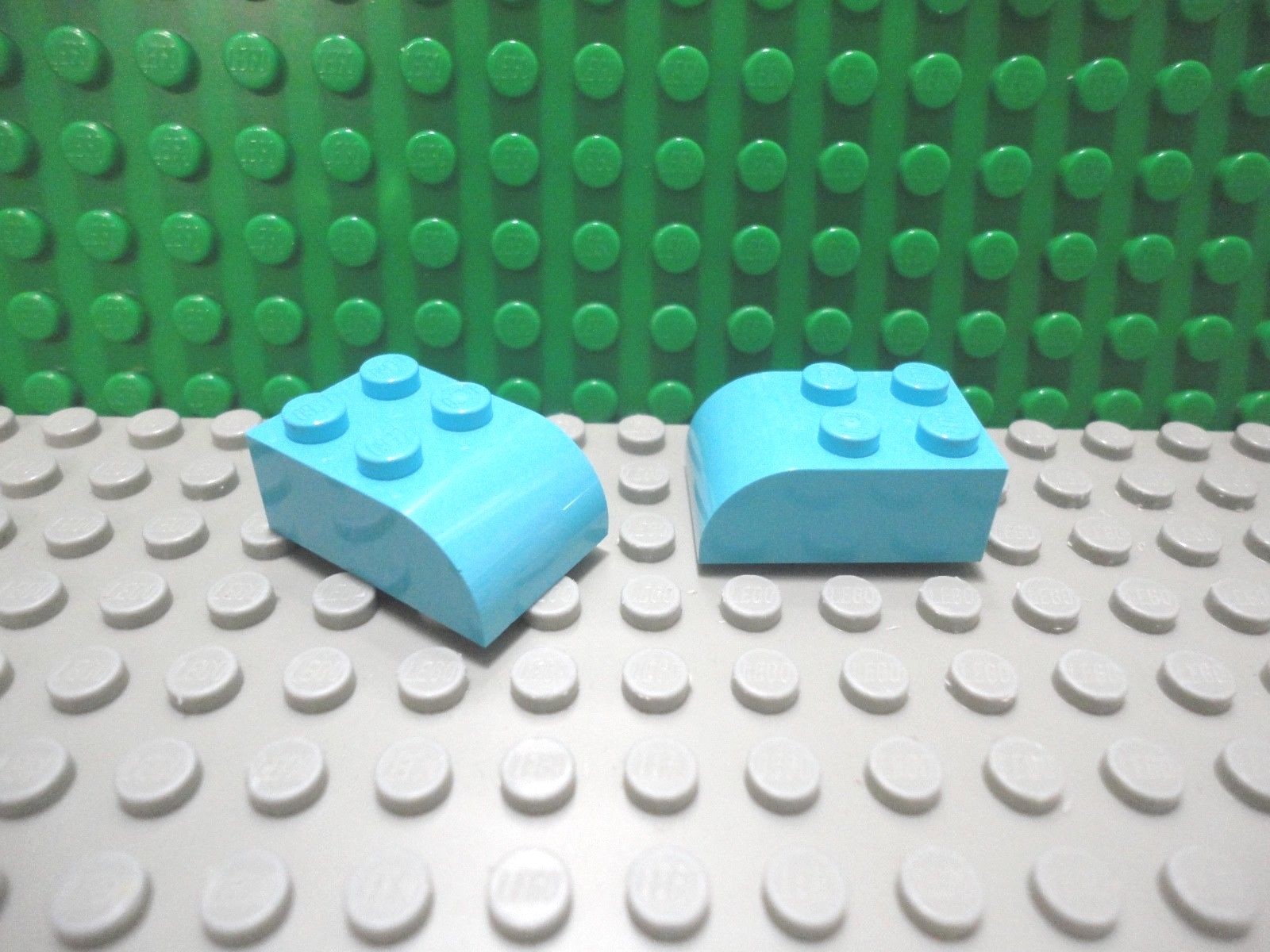 Lego 2 Medium Azure 2x3 Curved Slopes brick block NEW | eBay