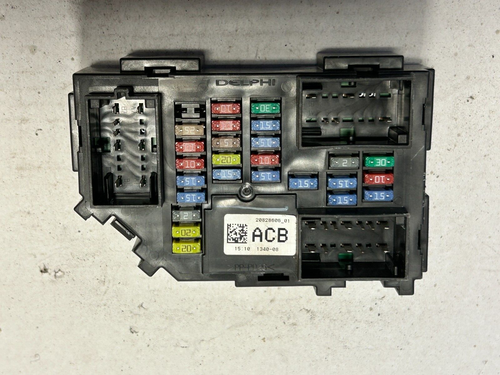 2010 Chevrolet Suburban LTZ Cabin Fuse Box 20828606 | eBay