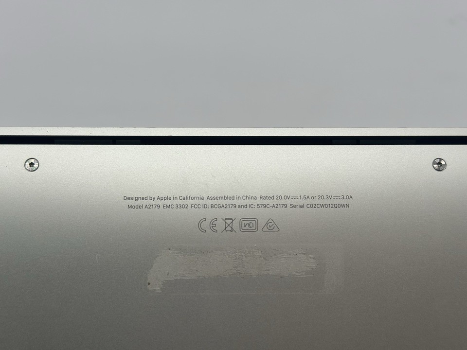 Apple MacBook Air 2020, A2179, i3 10th Gen, 1.1GHz, 8GB, 256GB SSD-No ...