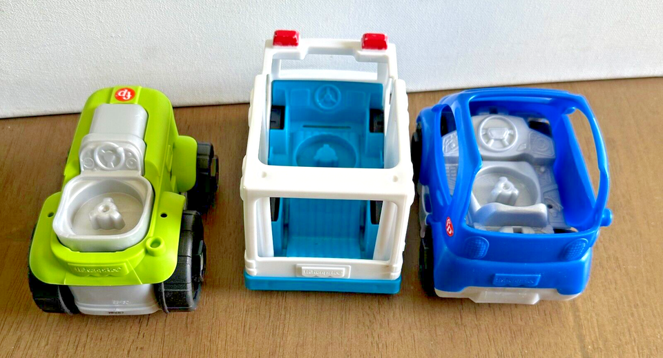 3 Fisher-Price Little People Push Along Vehicles - Ambulance, Tractor ...