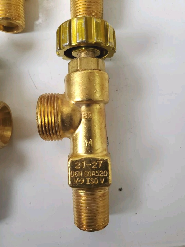 7 Sherwood AVB521HW Handwheel Operate Valve CGA 520, 3/8 NGT B Style ...