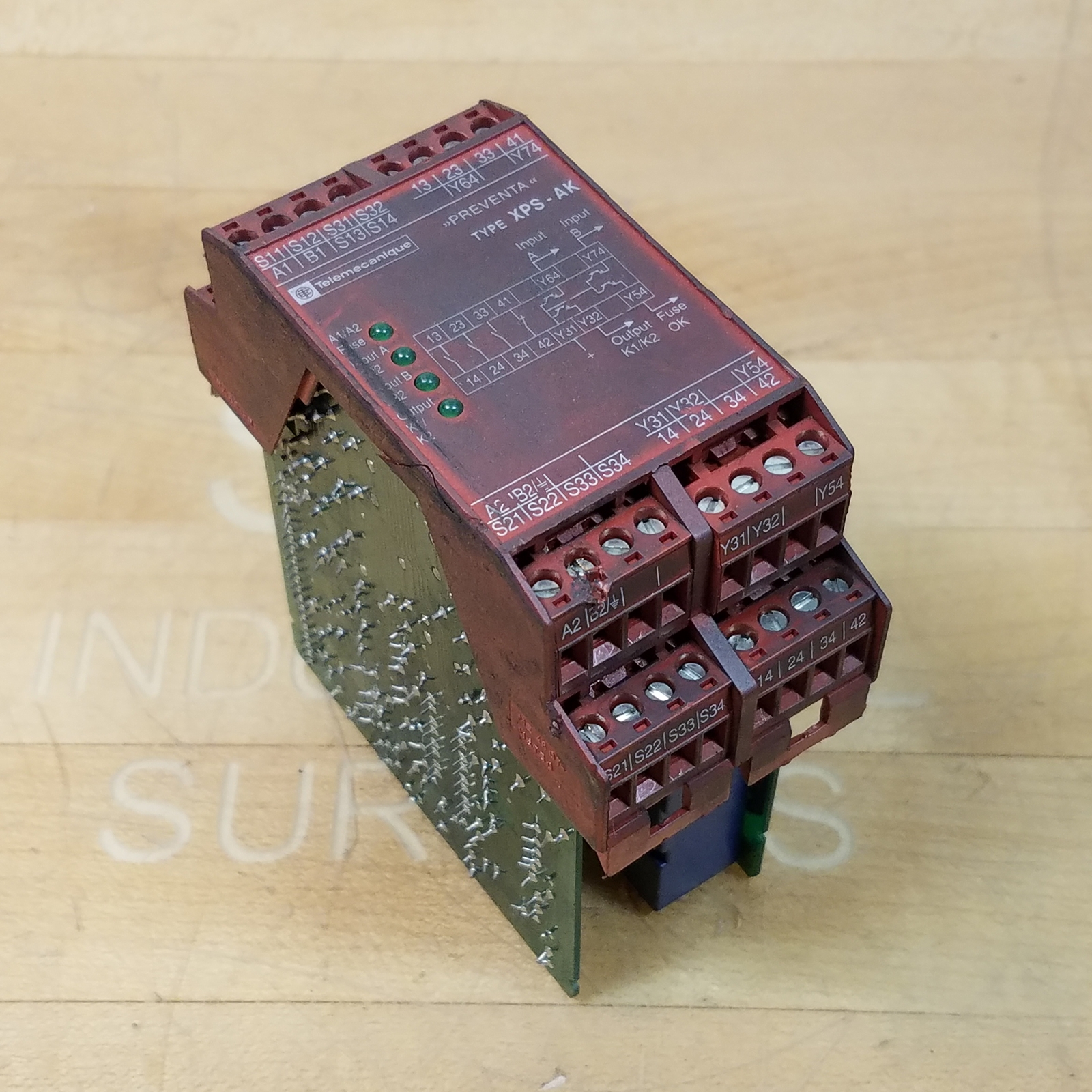 Telemencanique XPS-AK, XPSAK351144P Preventa Safety Relay 24V AC/DC 1.5 ...
