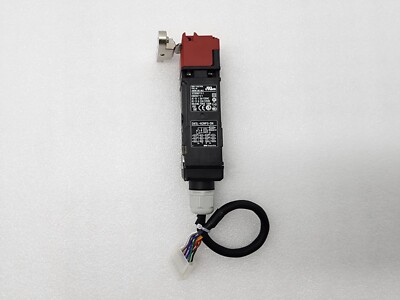 OMRON GUARD LOCK SAFETY-DOOR SWITCH / D4SL-N2NFG-DN | eBay