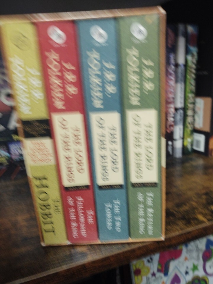 J.R.R. Tolkien 4-Book Boxed Set: the Hobbit and the Lord of the Rings ...