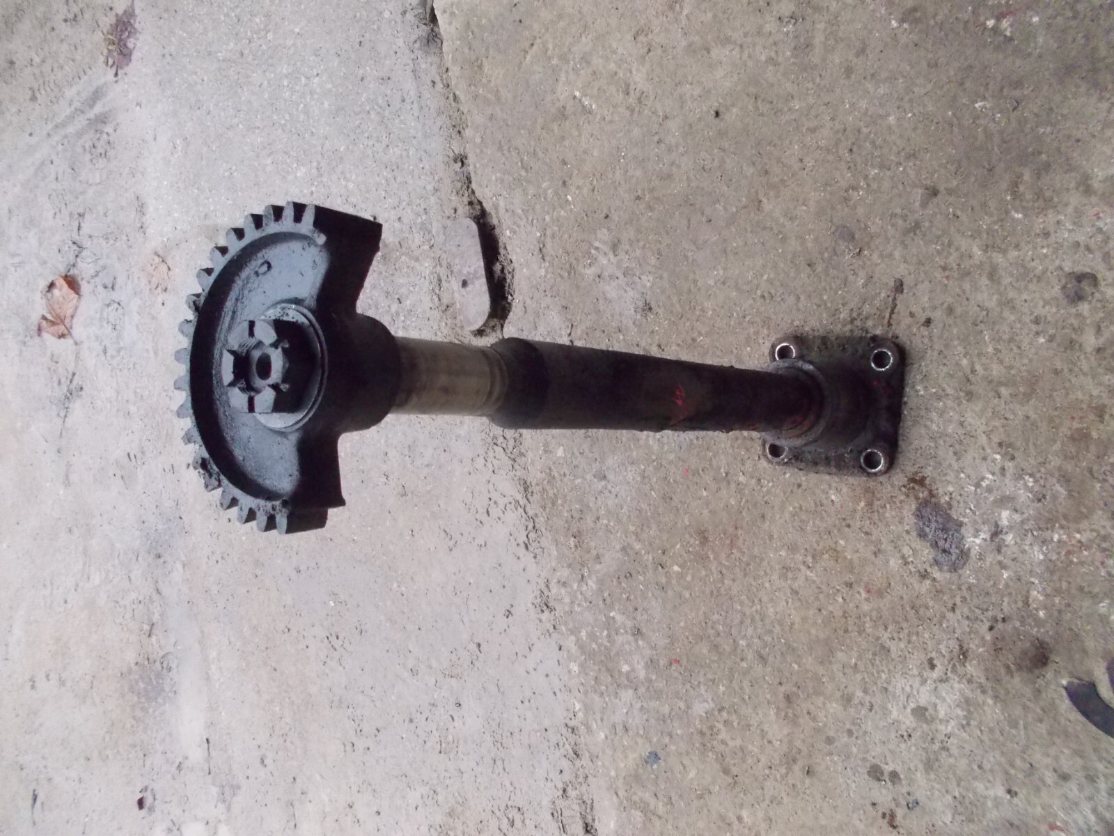 Farmall M IH tractor front main steering bolster top shaft w*/ nut ...