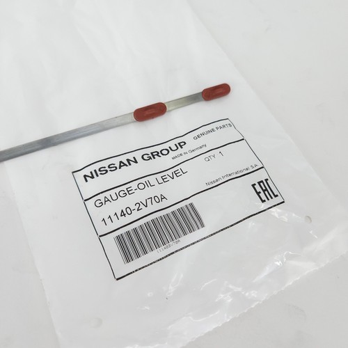 Genuine OEM Nissan Infiniti 11140-2V70A Engine Oil Dipstick Level Gauge ...