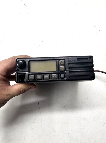 ICOM IC-A110 VHF Air Band Transceiver Radio | eBay