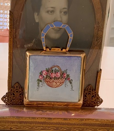 PRETTY! Antique BASKET of FLOWERS Hand Painted ENAMEL GUILLOCHE Compact ...