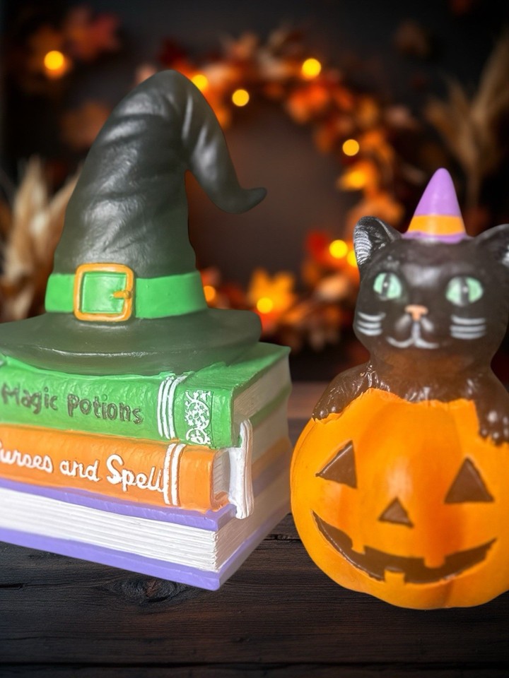 SETof2 SpellBound Spell Books pumpkin black cat Witch Hat Decor ...