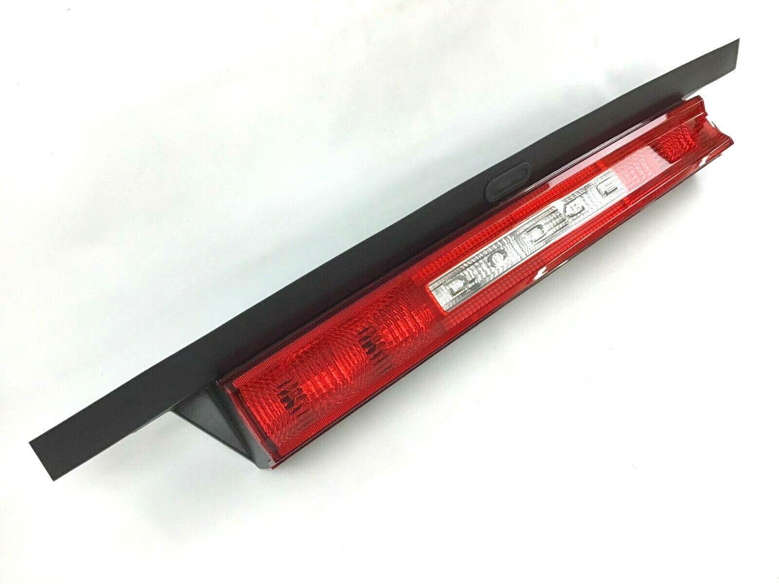 2011+-+2015+Dodge+Challenger+OEM+Rear+Center+Tail+Light+68059854AD for ...