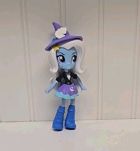 My Little Pony Equestria Girls Minis Mall Collection Trixie Lulamoon ...