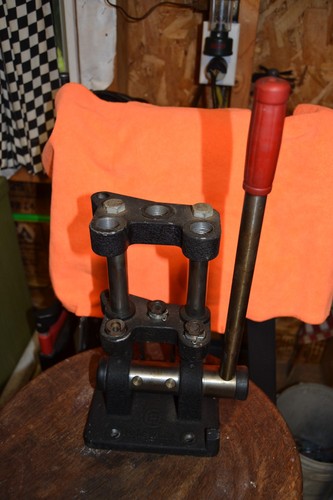 VINTAGE CH TOOL & DIE RELOADING PRESS W/3 SHELL HOLDERS MODEL 333 ...