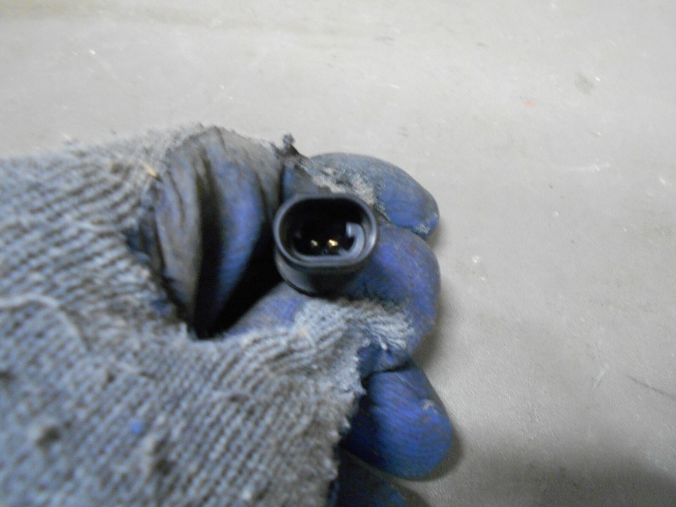 99-02 GMC Sierra Silverado 1500 00-01 Vacuum Master Cylinder Low Level ...