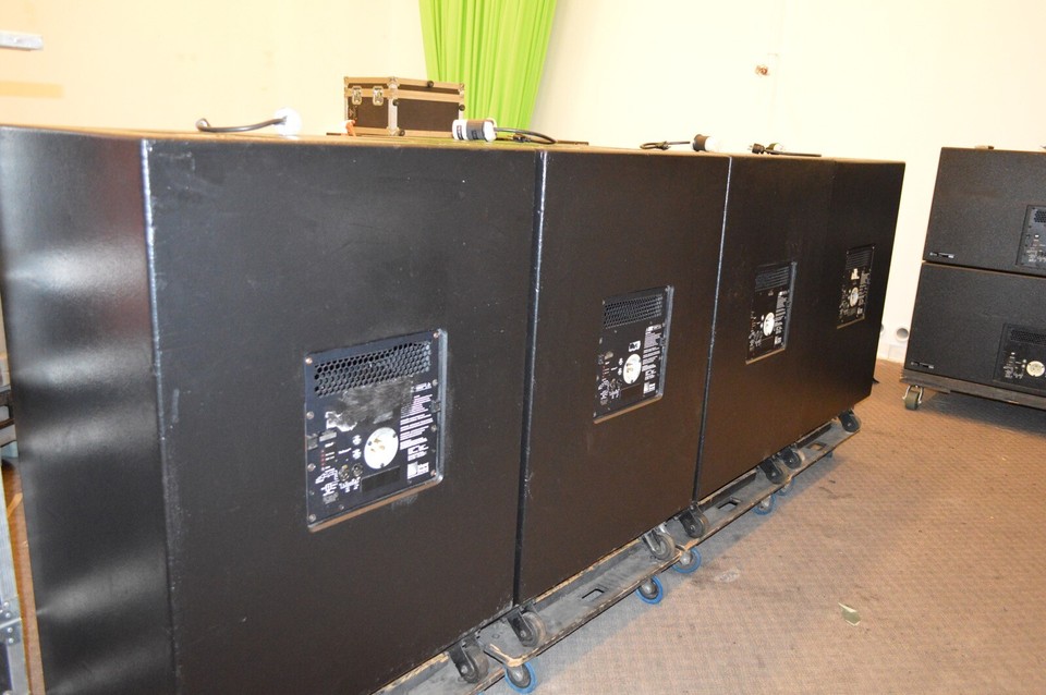 Meyer Sound 650P Powered Subwoofers all working as should 2 Pairs ...