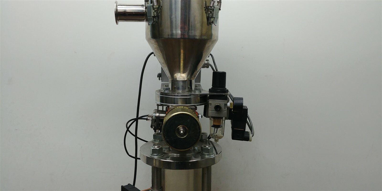 Kawata Dry Material Vacuum Loader Receiver Hopper 5" Base Stainless ...