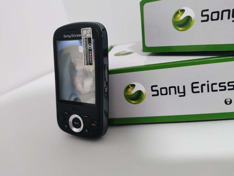 Original Sony Ericsson Zylo W20i / W20 Keyboard Phone 3G Bluetooth ...