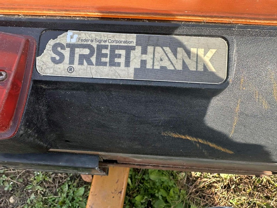 Vintage Federal Signal Street Hawk Tow Light Bar With Siren Model S1B-L ...