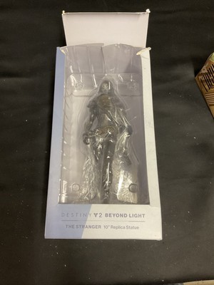 Destiny 2 Beyond Light The Stranger 10" replica statue Elisabeth Bray ...