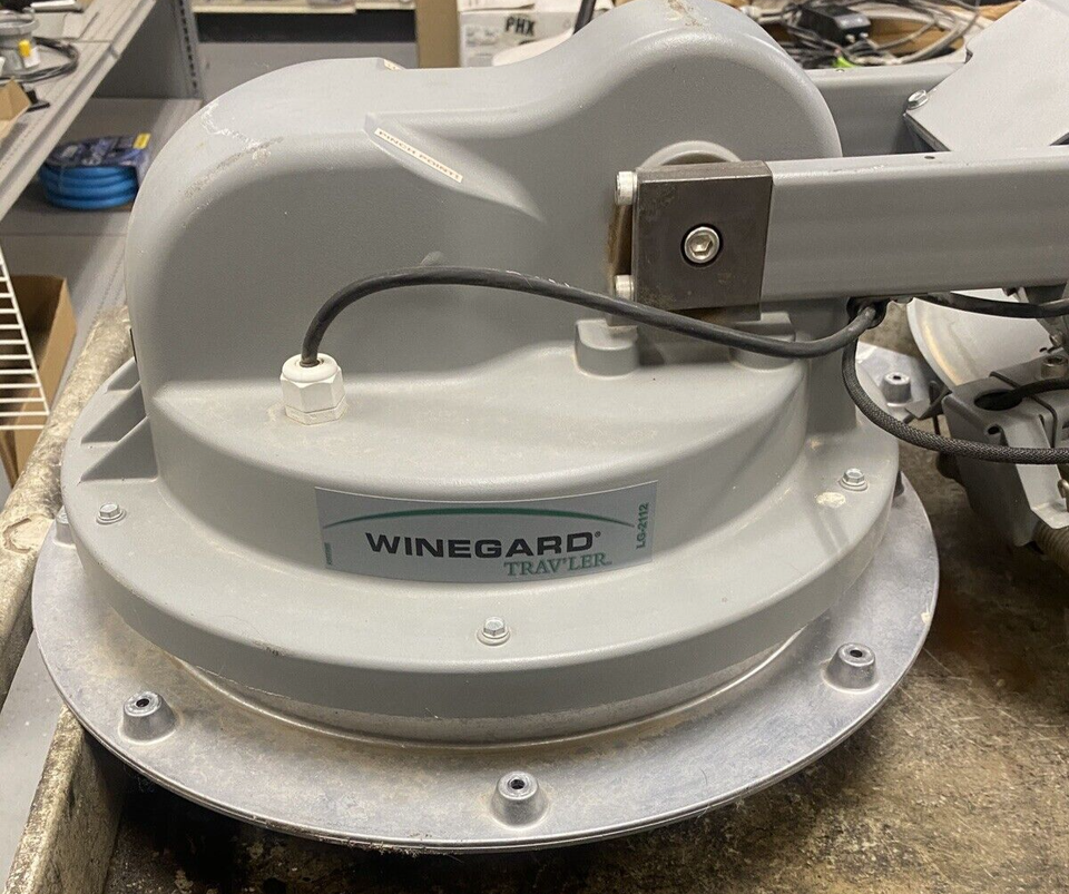 Winegard Travler Pro Mobile-Satellite Dish RV System for DIRECTV ...