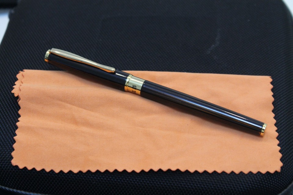 Fountain Pen Lacquer & Stainless Steel Finish With Ink Converter Fine ...