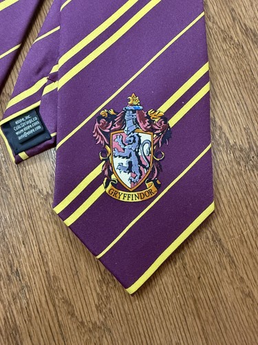 Harry Potter Gryffindor Crest Men’s Neck Tie Maroon Halloween Costume ...