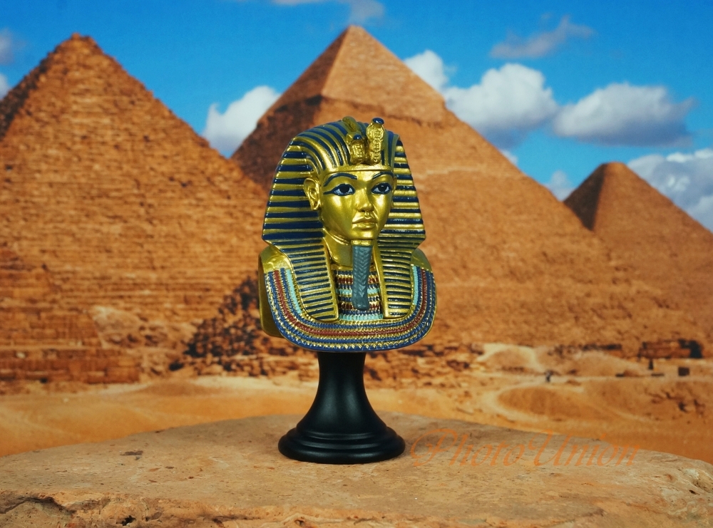 King Tutankhamuns Pyramid Tutankhamun Mystery Solved? Egyptian Tomb