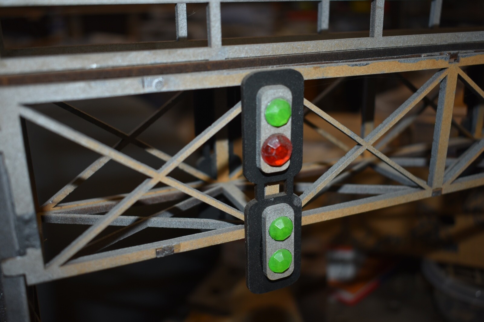 G-SCALE SIGNAL TRESTLE KIT | eBay