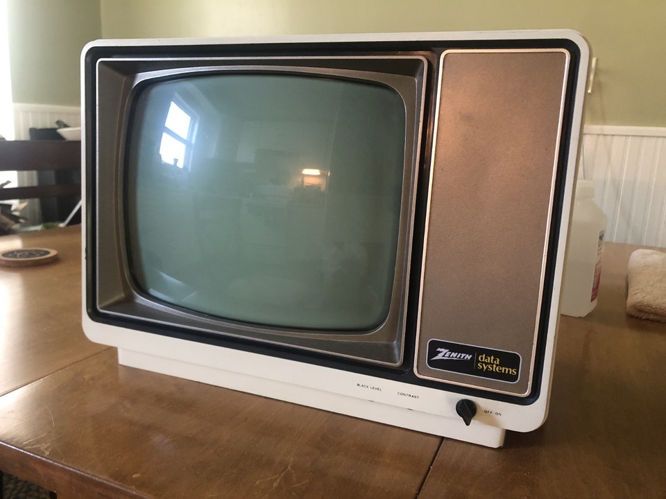 Zenith ZVM-121 12" Composite Monochrome Monitor | eBay