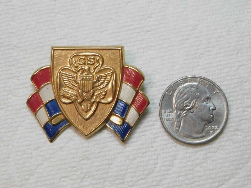 VINTAGE 1940s GS - GIRL SCOUT TRI-COLOR PIN AMERICAN EAGLE RED WHITE ...