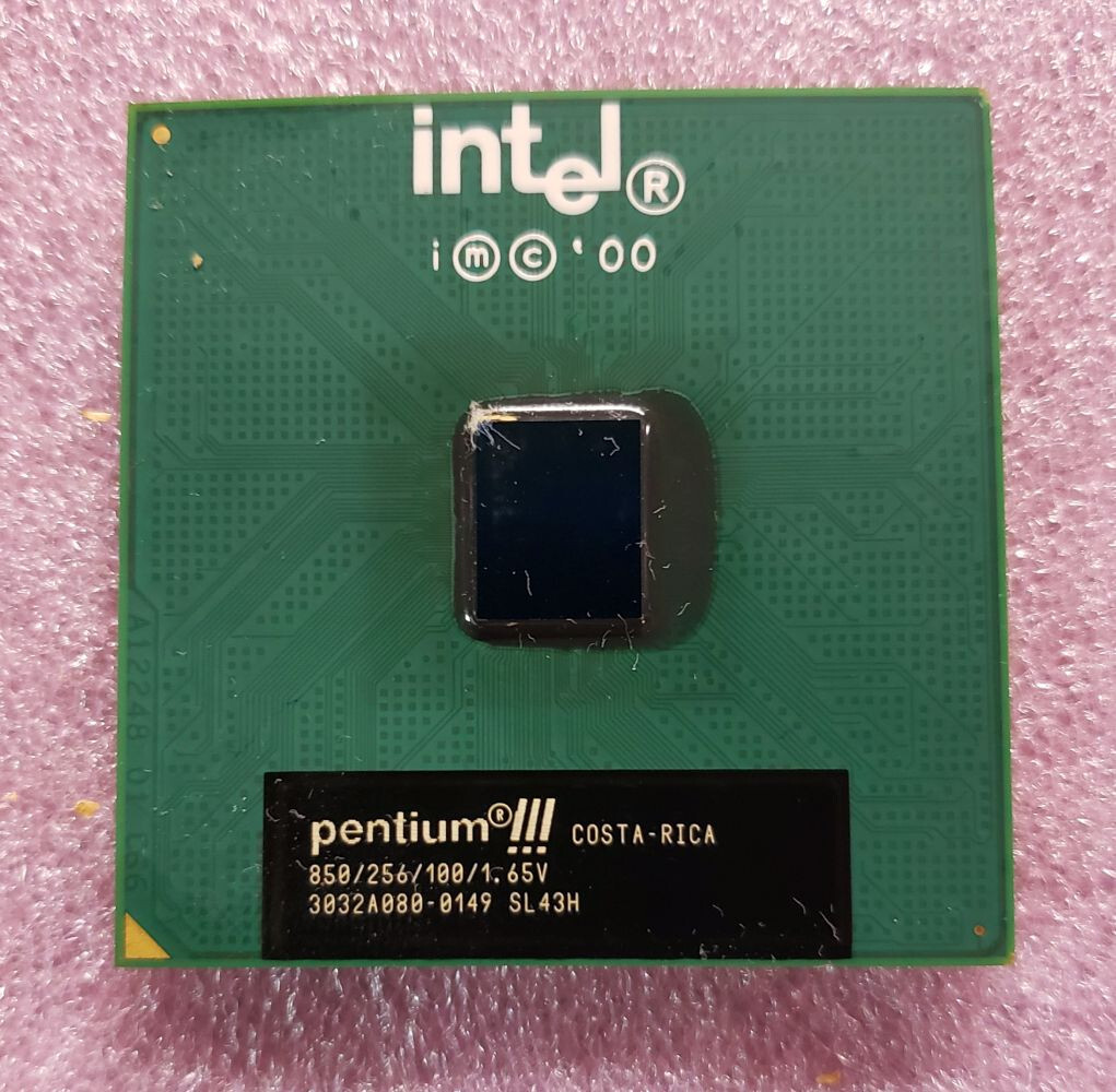 Intel Pentium III 850 MHz CPU SL43H 256K cache 100 MHz FSB socket 370 ...