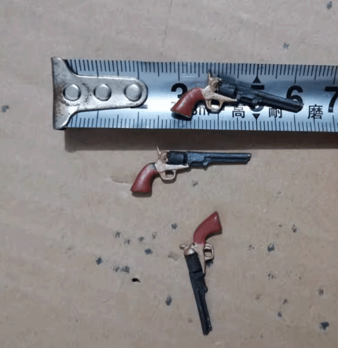 1/12 plastic revolver model accessories for 6'' Female or Male Doll | eBay