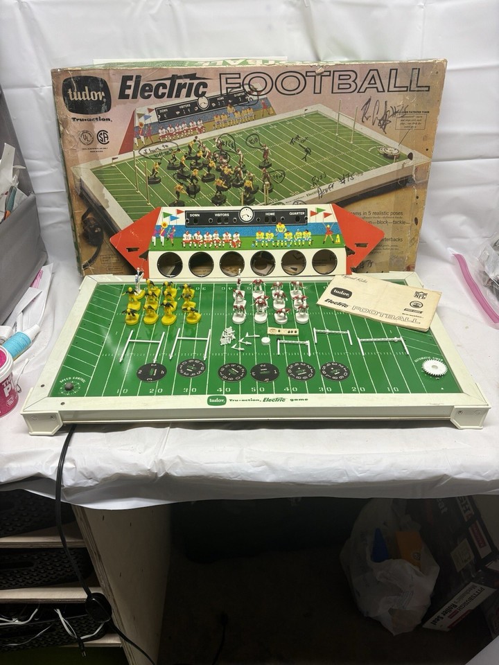 WORKS! Vintage Tudor Electric Football Game #500 w/ Box & Players NEAR ...