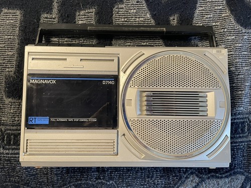 Magnavox D7140 AM/FM Radio RT Tape Deck Boombox Cassette Player READ ...