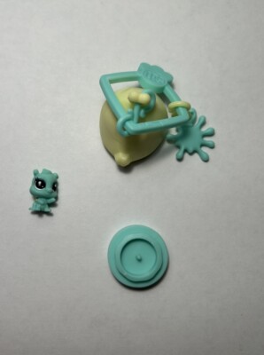 LPS Littlest Pet Shop Teensie #3-B23 Green Bug Wave 3 Blind Bags Gen 6 ...