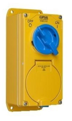 Wilco SWITCHED SOCKET OUTLET Double Pole, 250V 3-Flat Pins, Aluminium ...