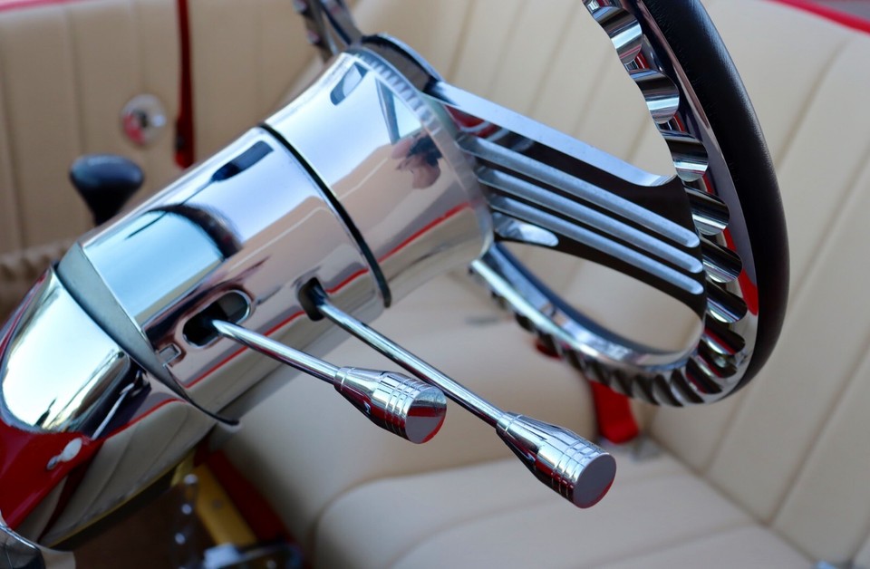 1927 Ford Roadster Model T V8 350 Chevy , A 1932 Grill T-Bucket Kit Car ...