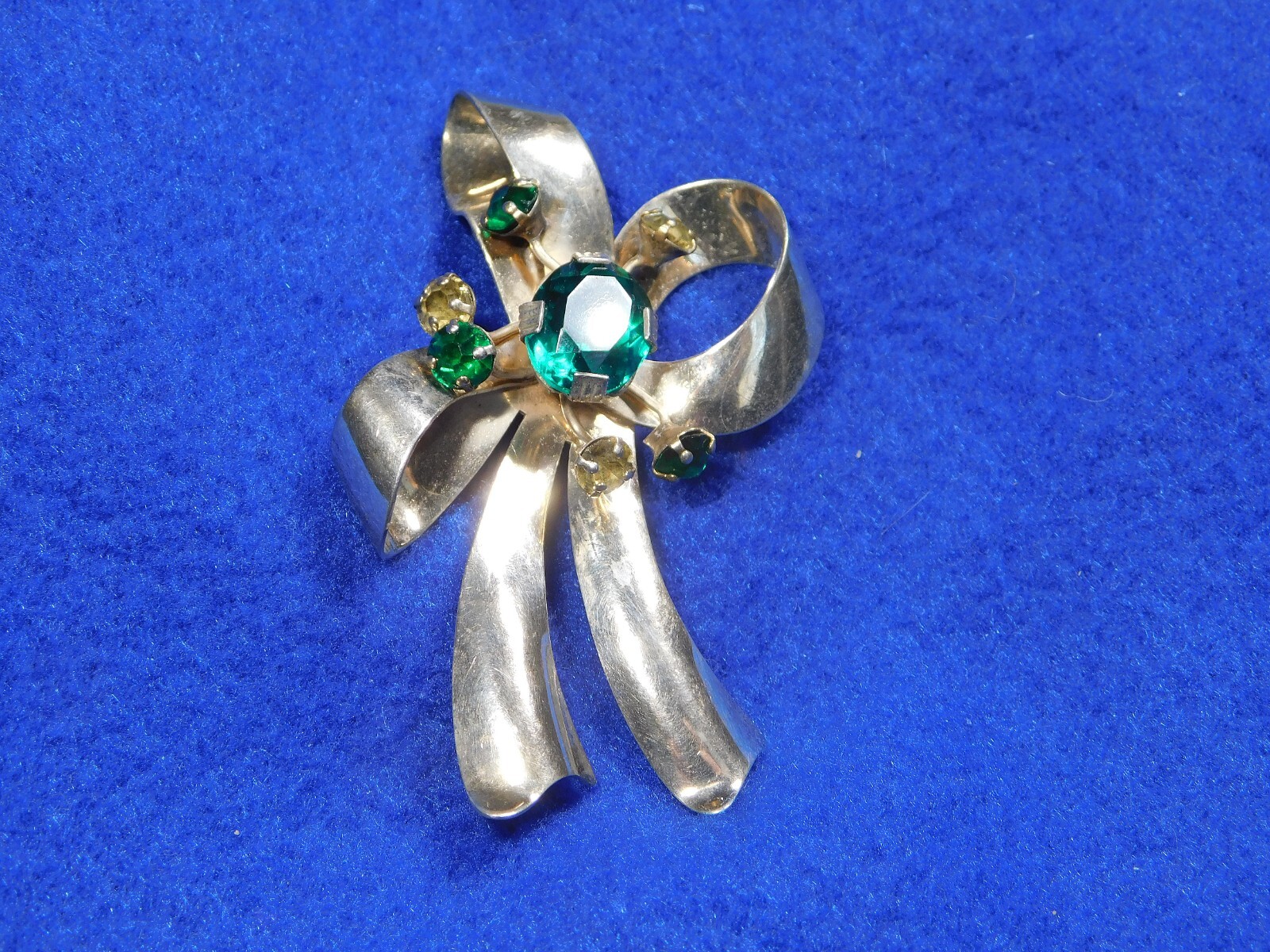 1940’s Sterling Ribbon Pin/Brooch with Green & Clear … - Gem