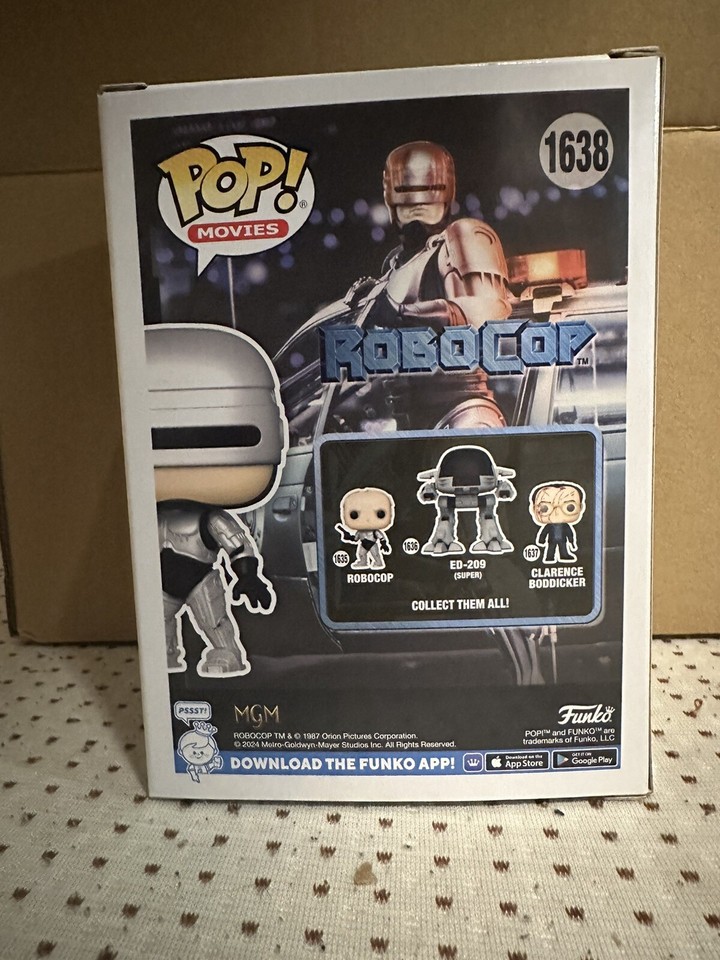 RoboCop Metallic Funko Pop! Vinyl Figure #1638 - EE Exclusive With ...
