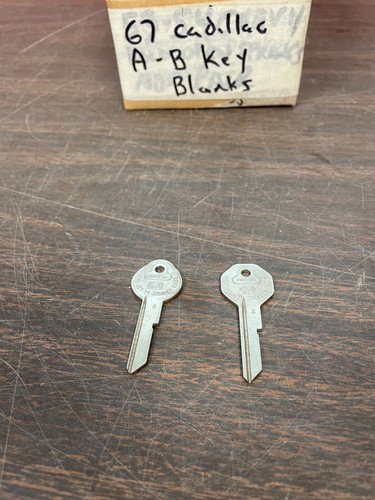 VINTAGE 1960s 1967 CADILLAC A & B IGNITION & TRUNK KEY BLANKS NOS 523 ...