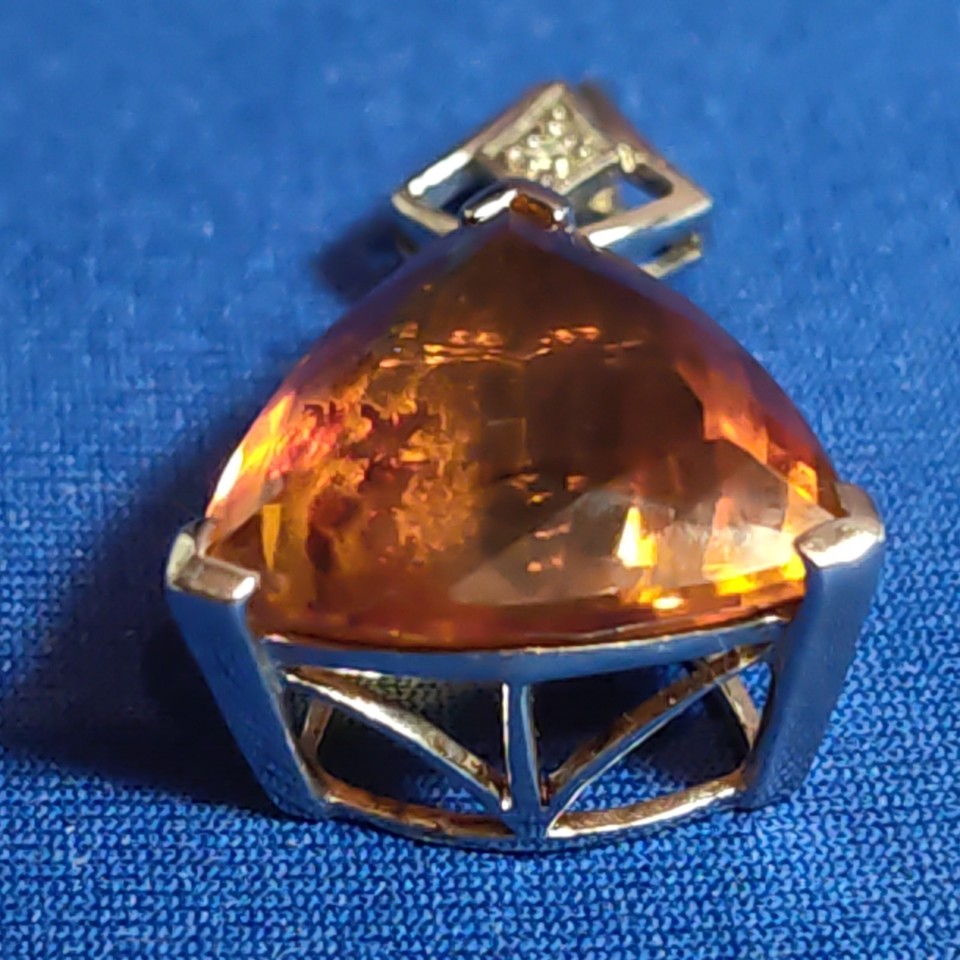 9ct 375 White Gold Trillion Cut Citrine & Diamond Pendant 5.65g | eBay