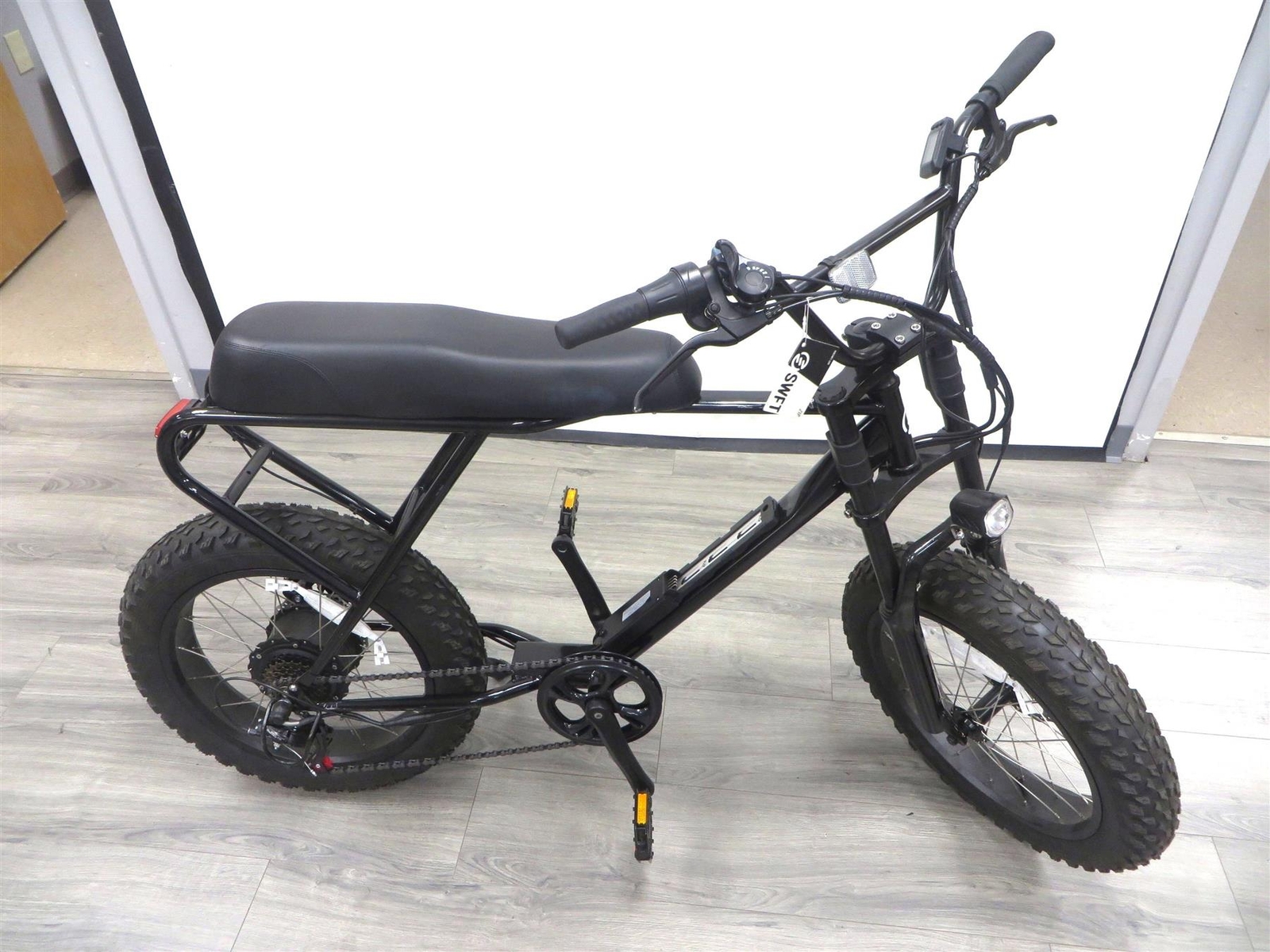 SWFT SWFT-ZIP eBike Cruiser Electric Bike Black - Open Box - No Battery ...