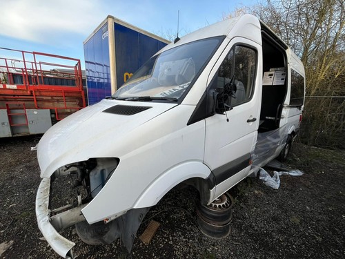 Mercedes Sprinter 313cdi MWB 9 Seat Minibus (SPARES or REPAIR - blown ...