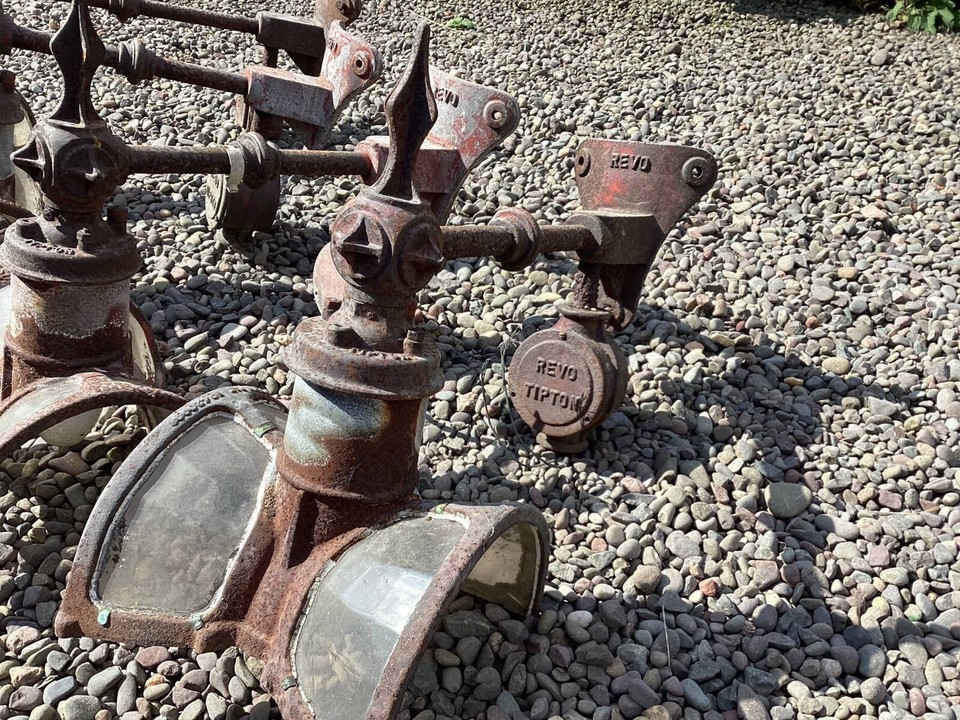 Revo Tipton - Cast Iron Street Lamp - Very rare version with glass ...