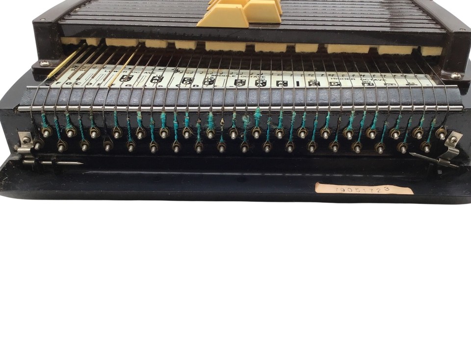 Vintage Chromaharp AutoHarp 36 String 15 Chord Instrument With Case ...