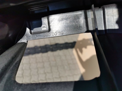 Neuf Original Mercedes-Benz Classe GLK X204 Support Plaque à Gauche ...