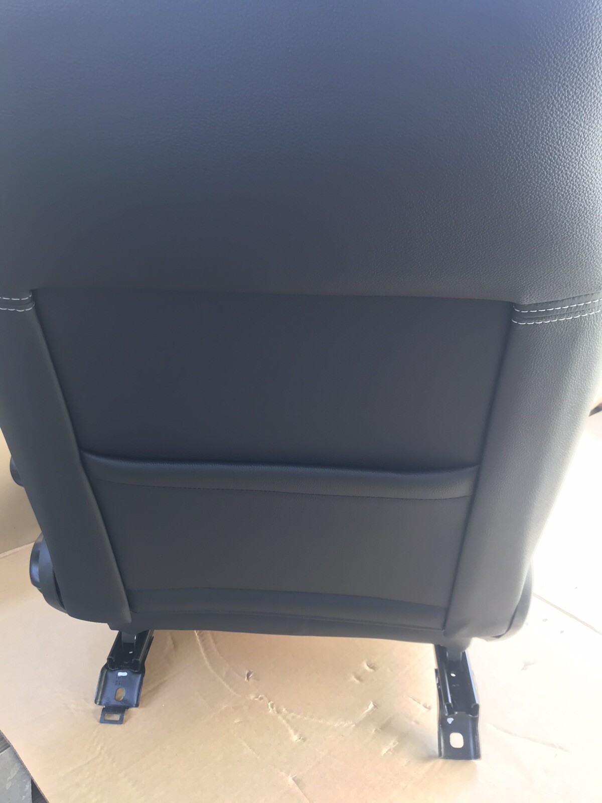 Holden Ve Ss LHF Seat Complete Anthracite/razor Grey Leather commodore ...